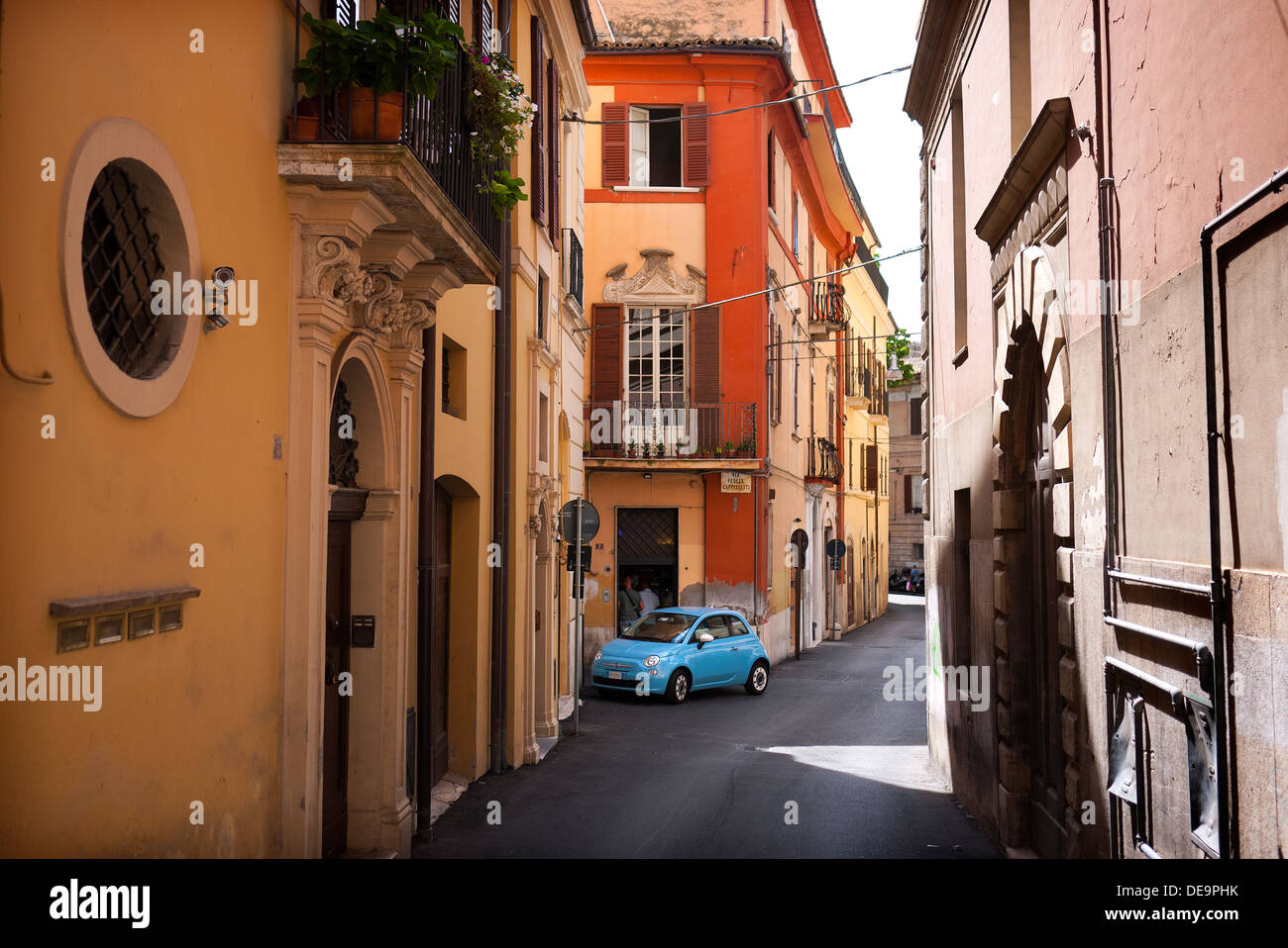 Modern fiat 500 italy hi-res stock photography and images - Alamy