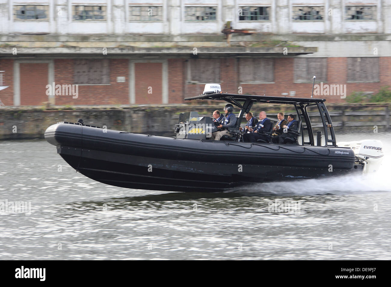 Zodiac h955 ob mach ii interceptor hi-res stock photography and images ...