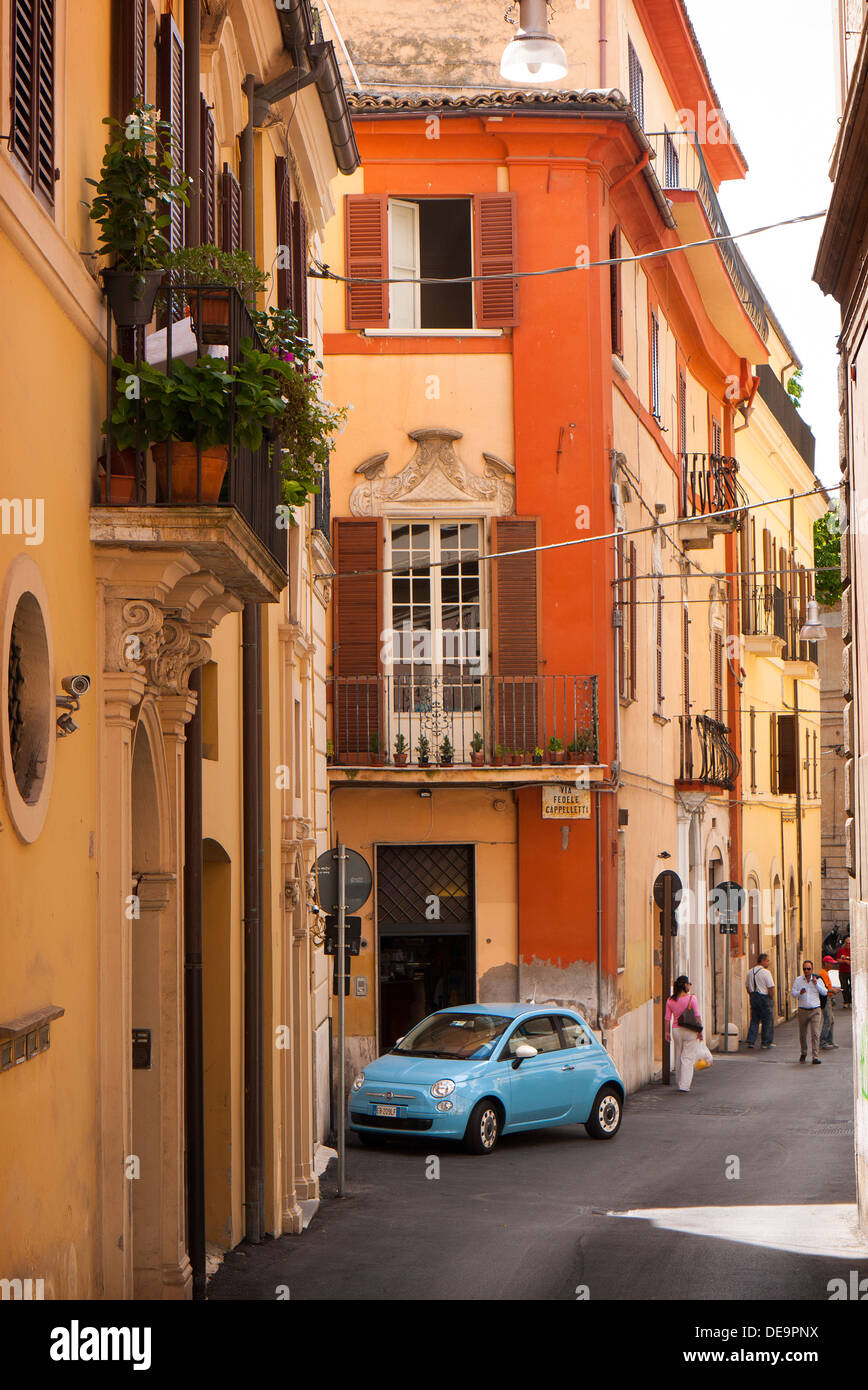 Modern fiat 500 hi-res stock photography and images - Alamy