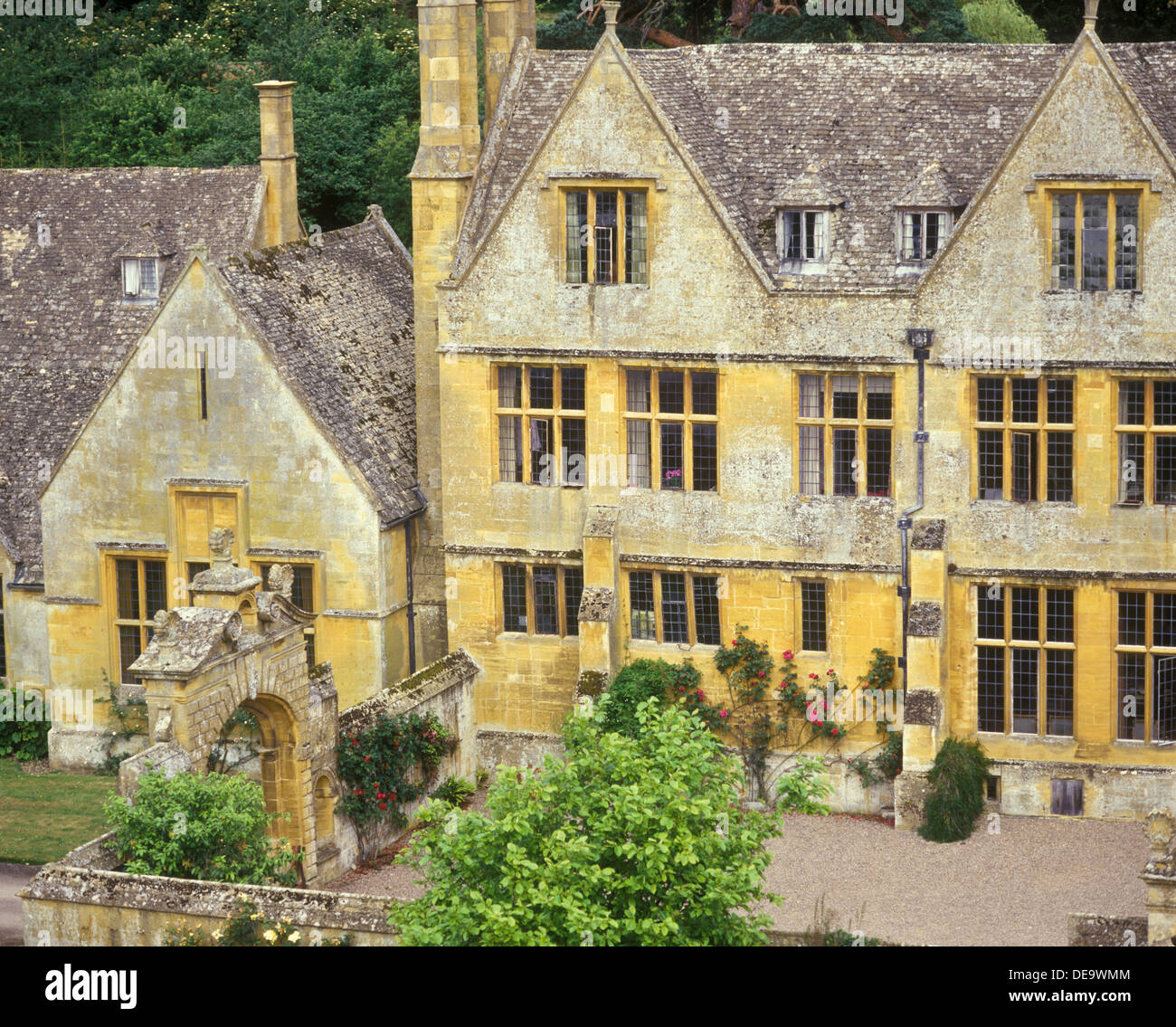 Jacobean manor houses cotswolds hi-res stock photography and images - Alamy