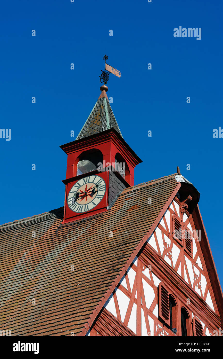 Old hall public house hi-res stock photography and images - Alamy