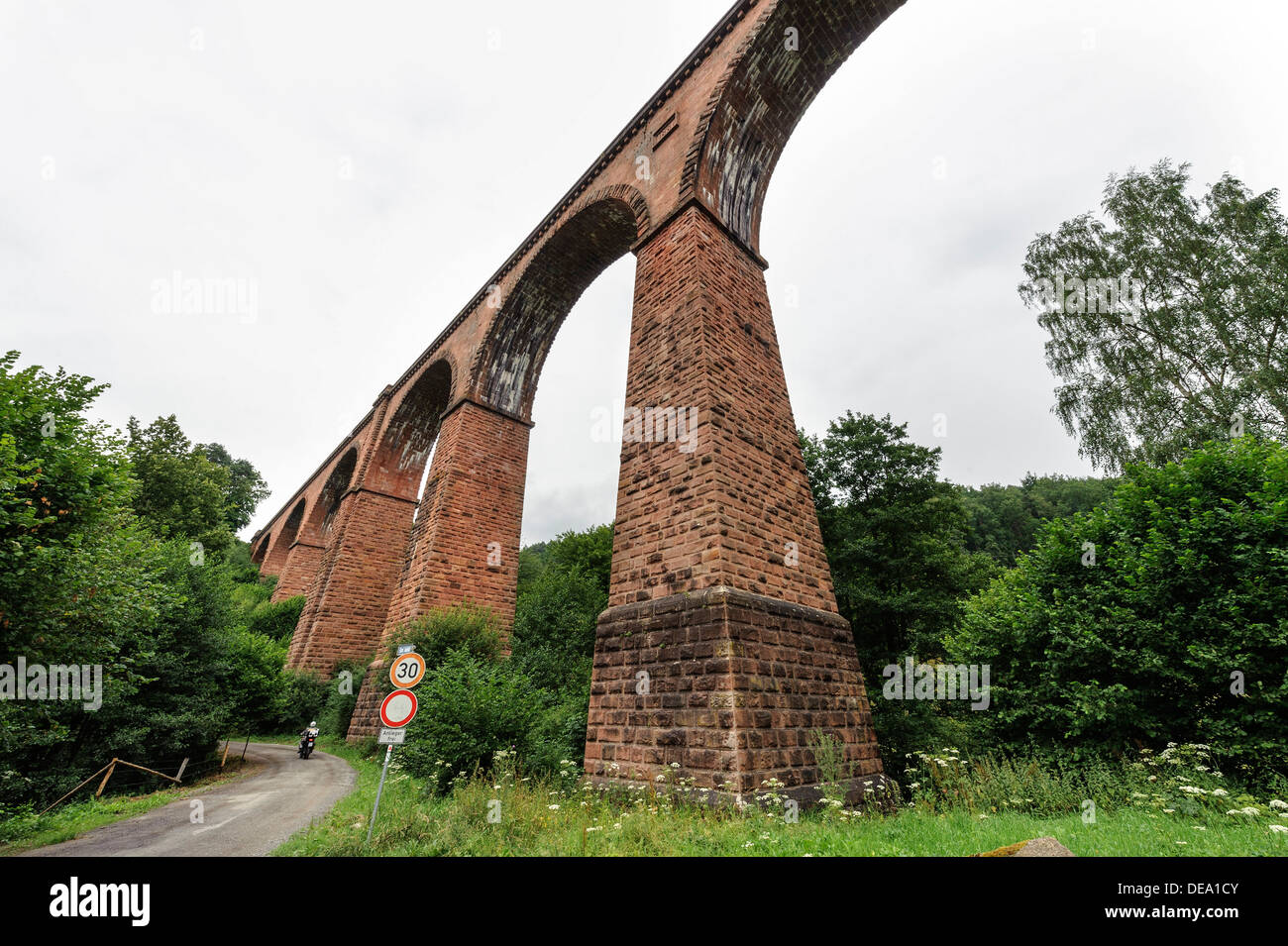 German viaduct hi-res stock photography and images - Alamy