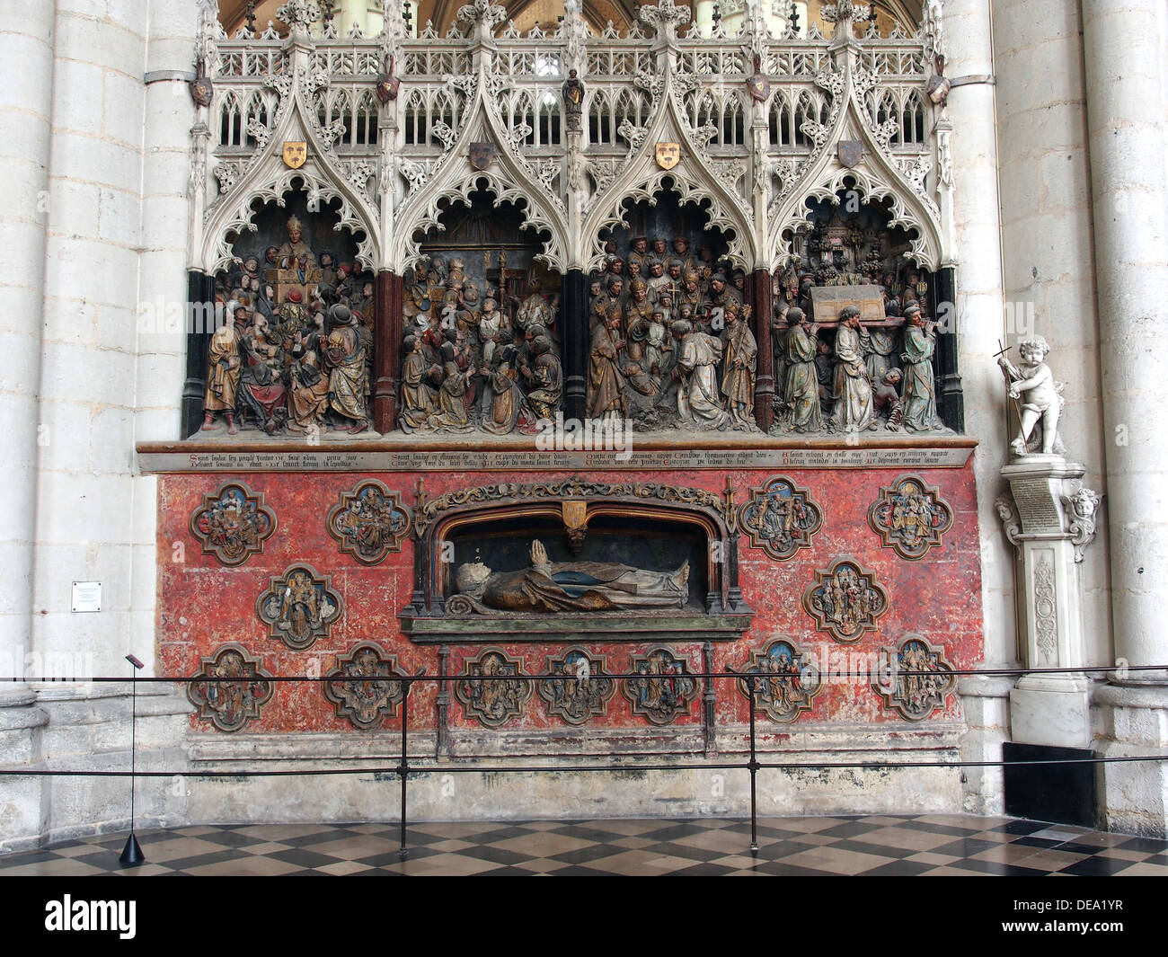 Inside Amiens Cathedral High Resolution Stock Photography and Images ...