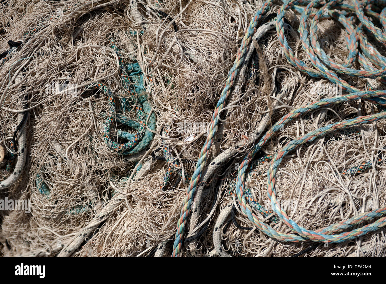 Tangled up rope hi-res stock photography and images - Alamy