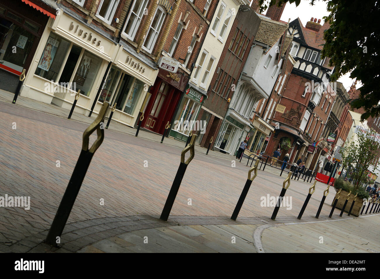 Old gloucester street road sign hi-res stock photography and images - Alamy