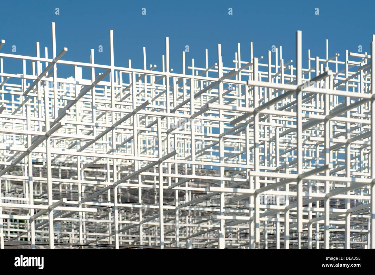 Metal framework hi-res stock photography and images - Alamy