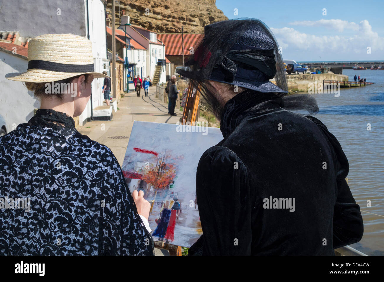 Laura knight painting hi-res stock photography and images - Alamy