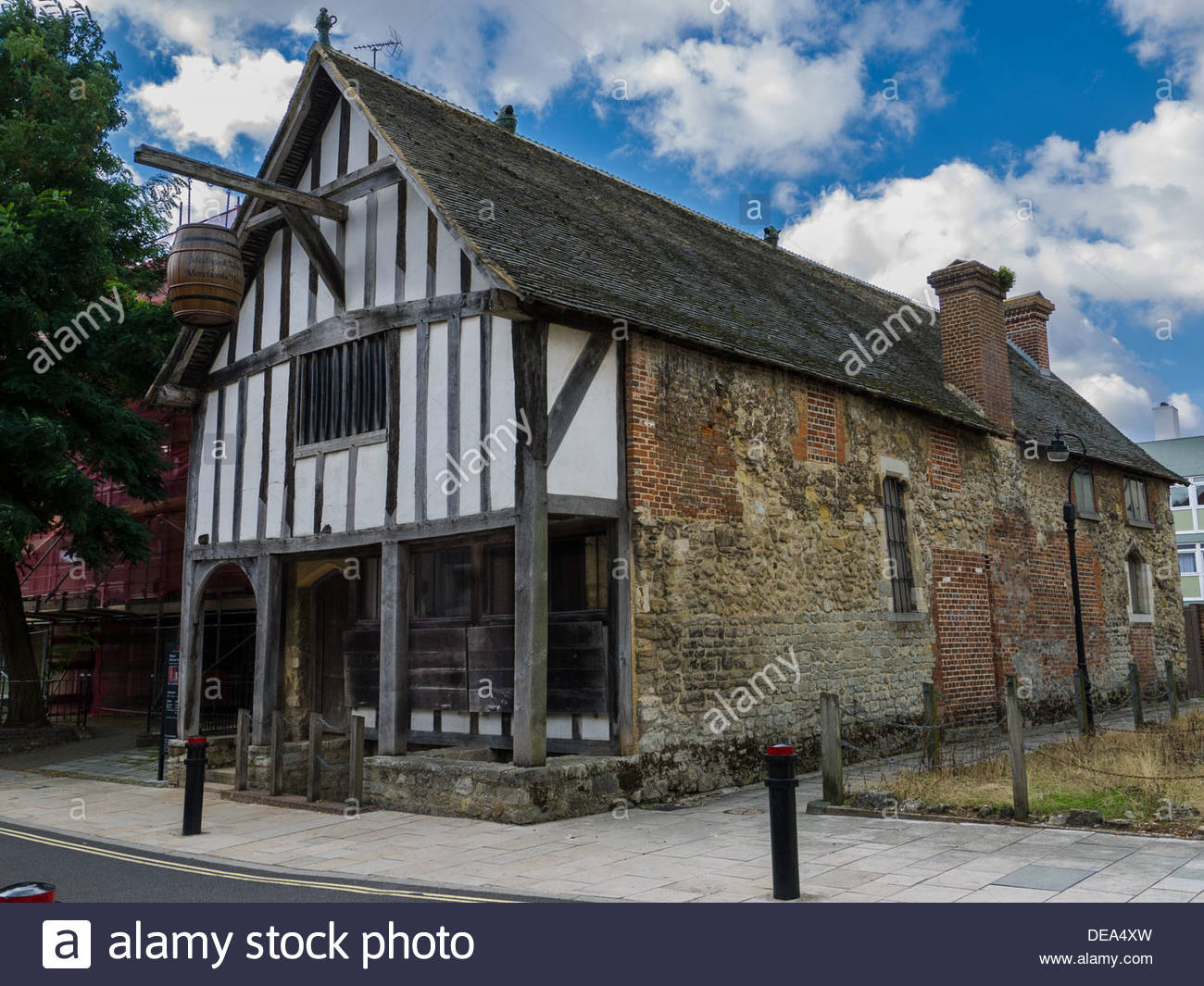 Southampton Medieval Merchants House Stock Photos & Southampton ...