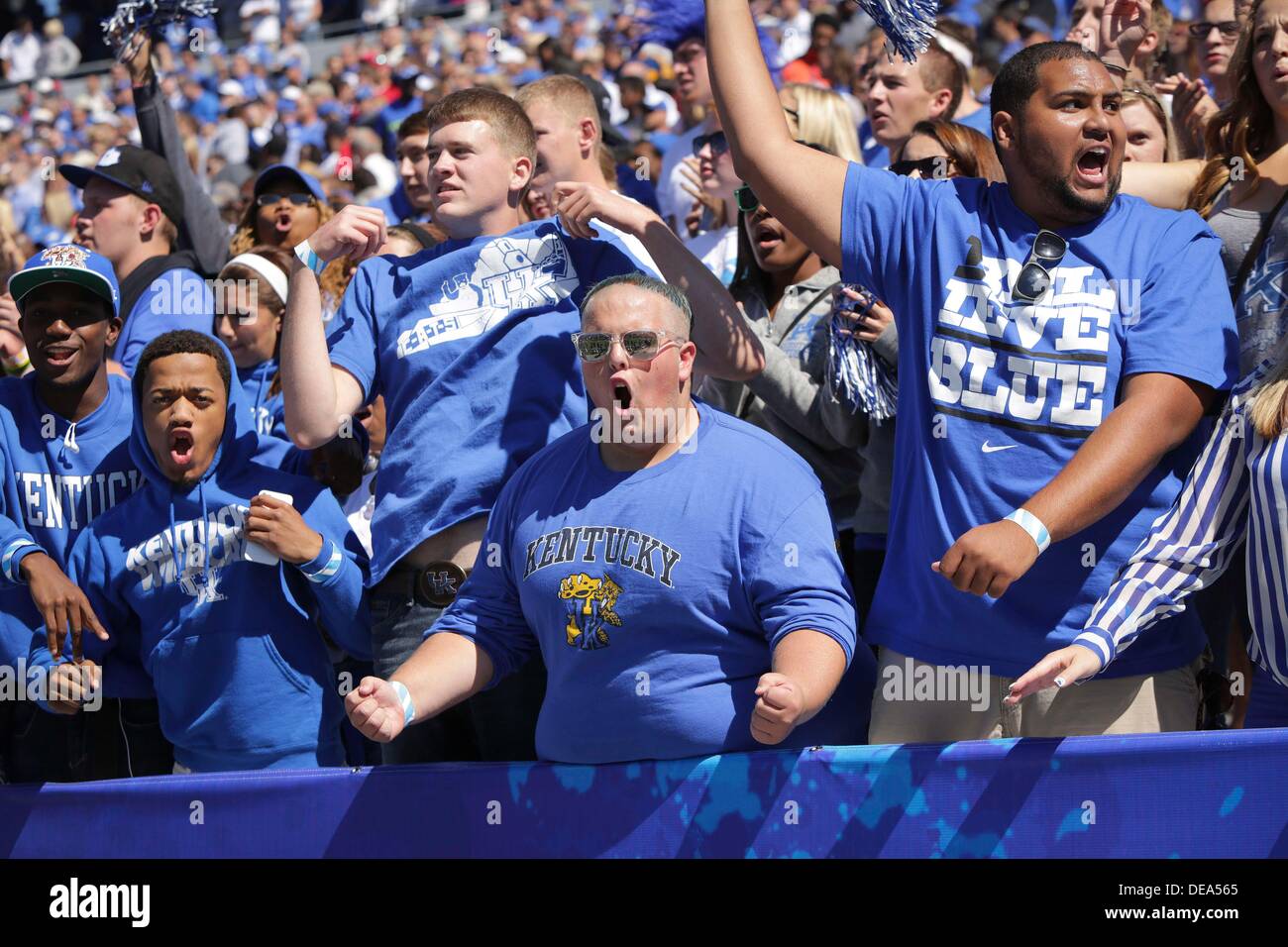 UK students Corey Reeves, left, Jake Borders, Davy Wantz and Tyler ...