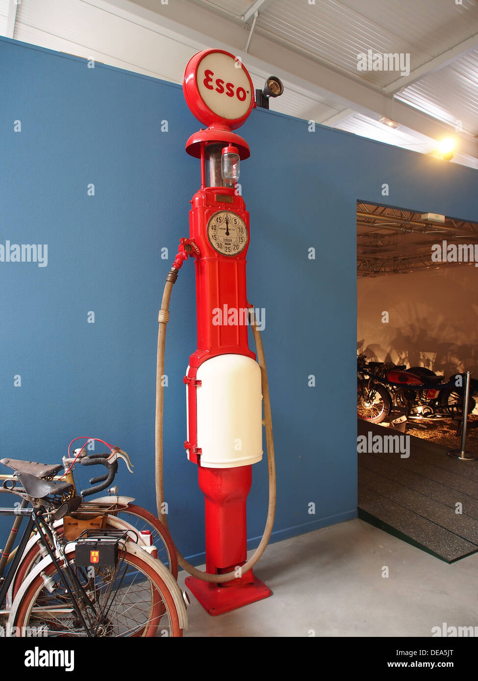 Esso Pump High Resolution Stock Photography and Images - Alamy