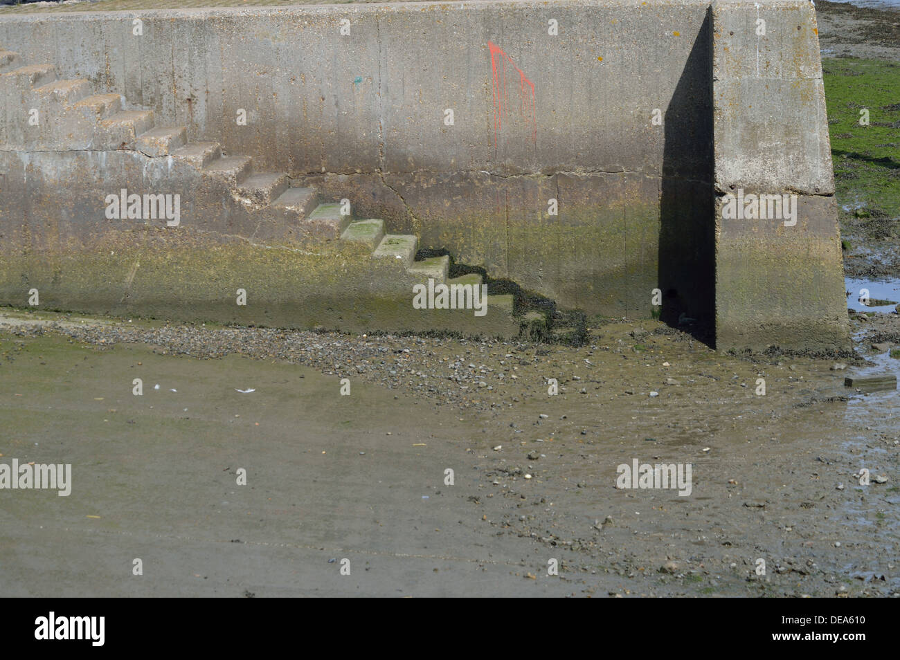 Stairs into sea hi-res stock photography and images - Alamy