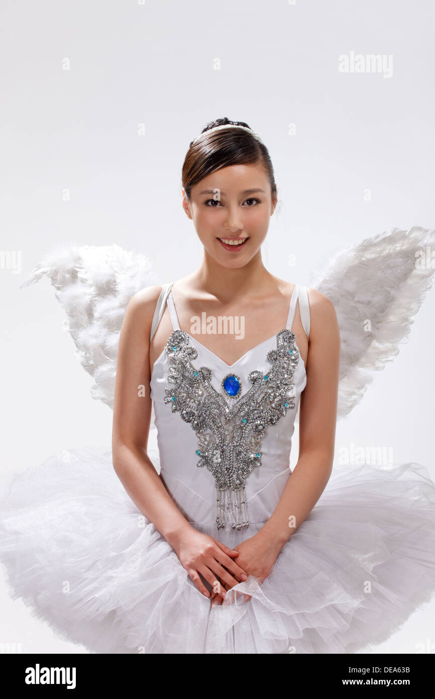 Asian female ballet dancer practicing hi-res stock photography and ...