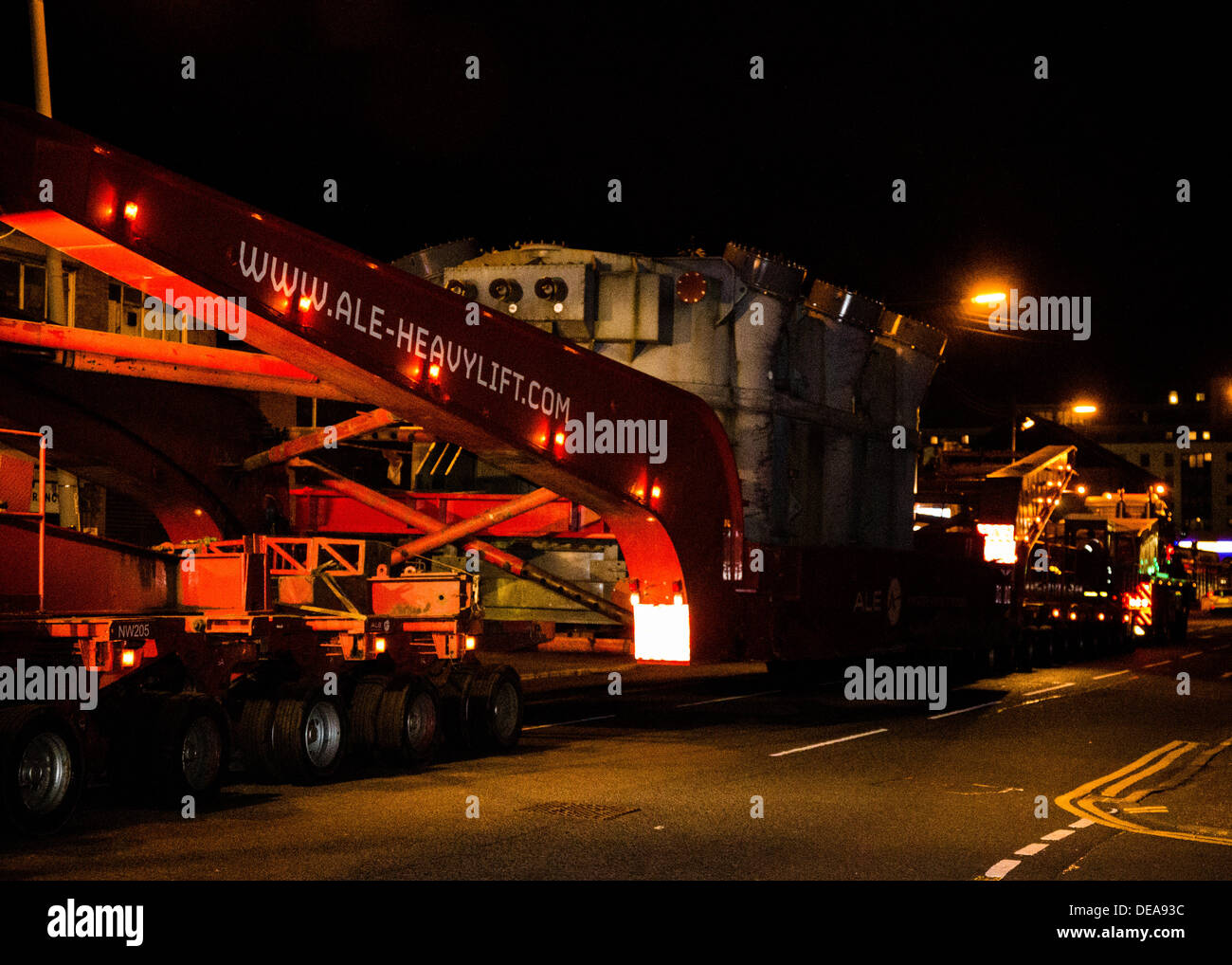 Ale heavylift glasgow hi-res stock photography and images - Alamy