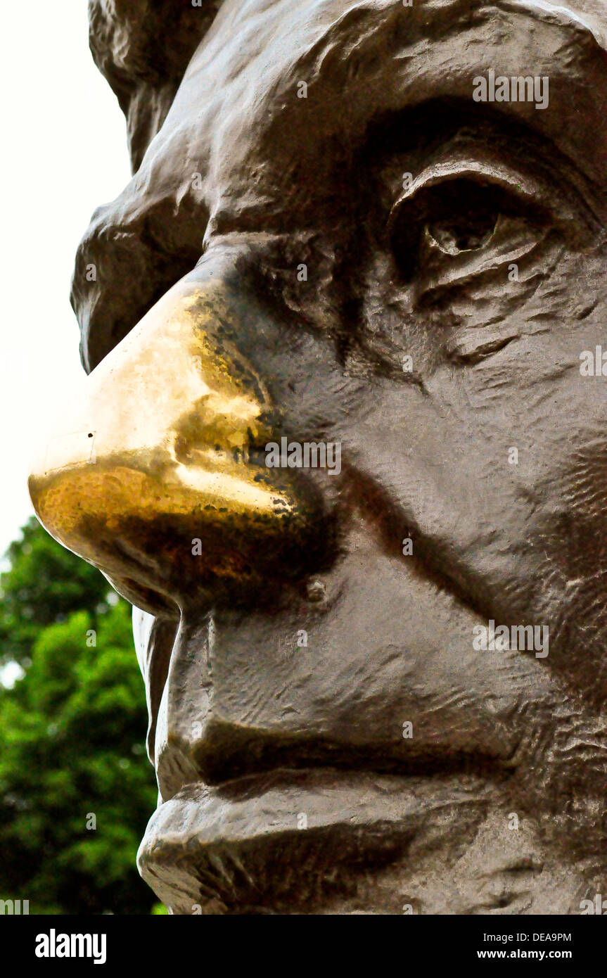 Abraham Lincoln stares Stock Photo - Alamy