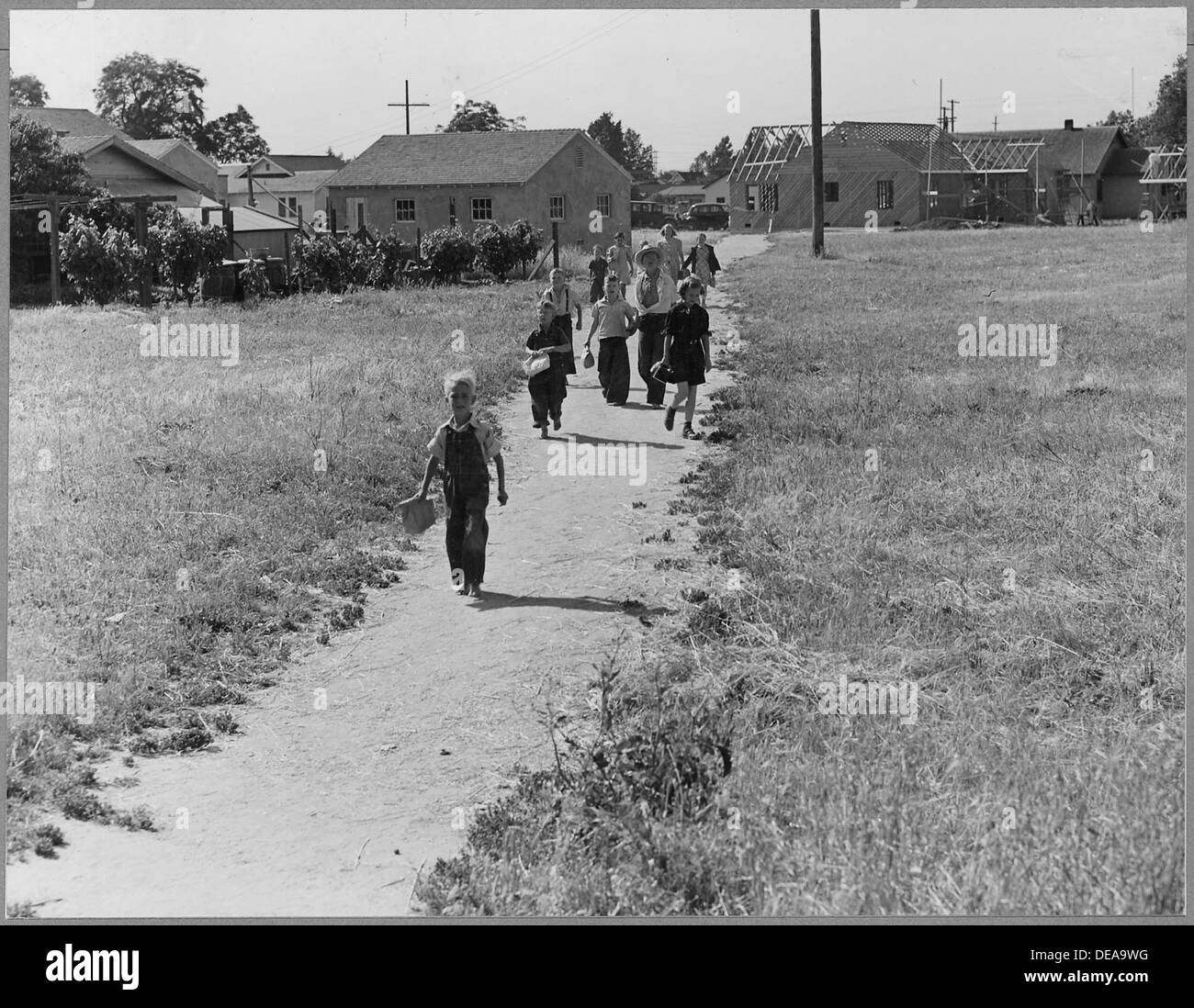 1940s school children hi-res stock photography and images - Alamy