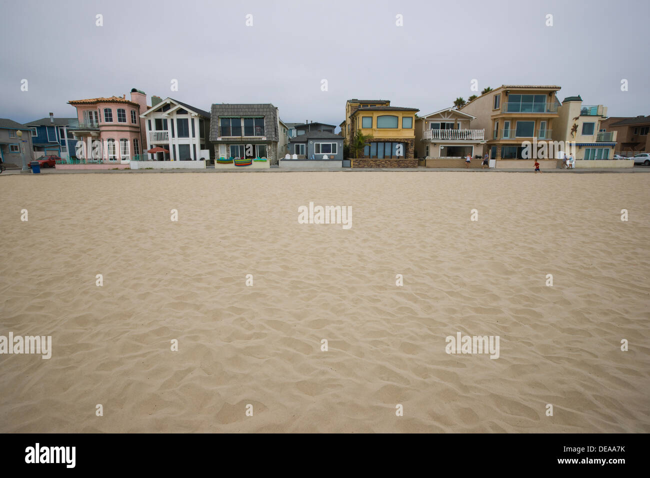 Front of row houses hi-res stock photography and images - Alamy