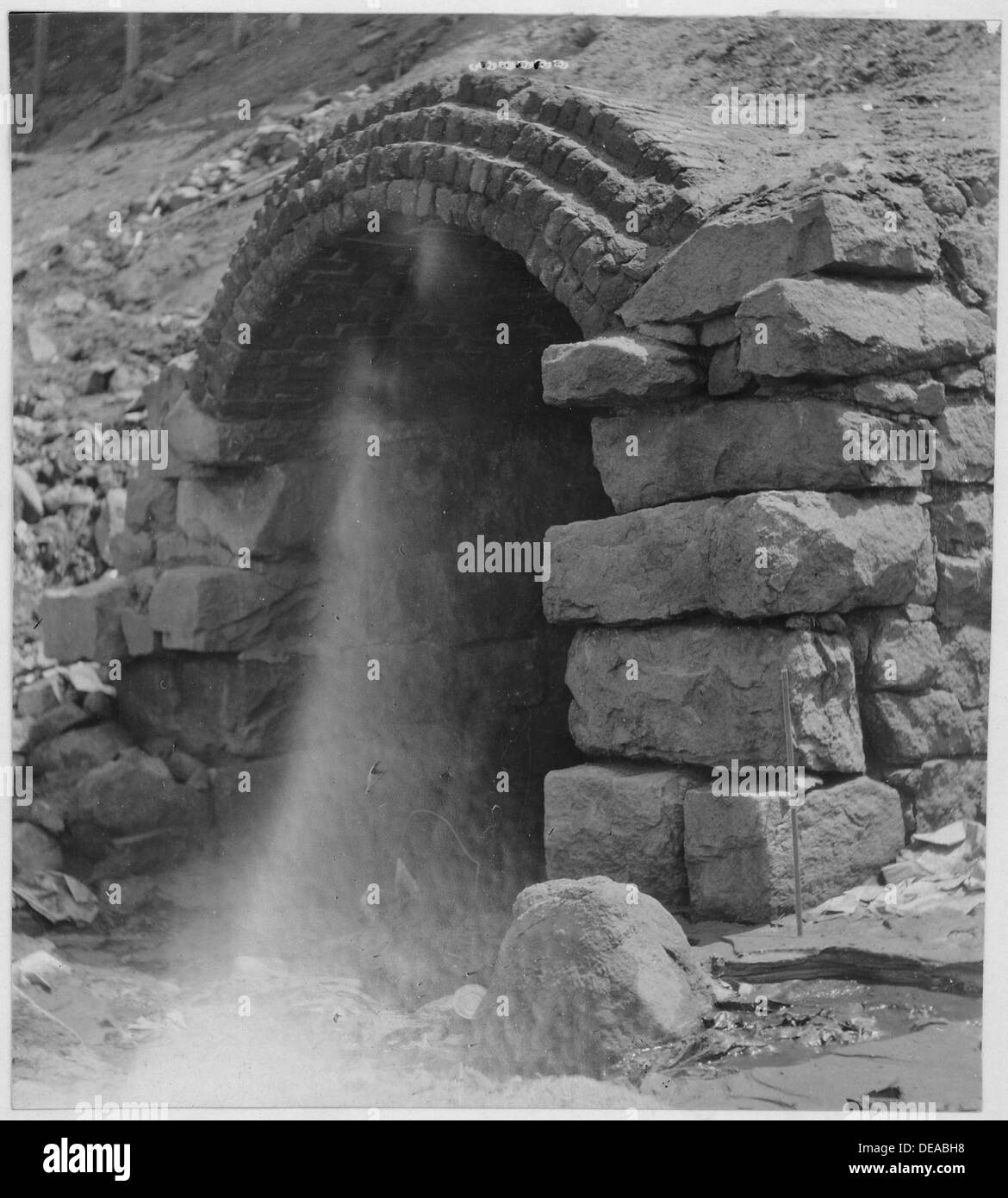 This image shows the city culvert along North Side Quartz Street in ...