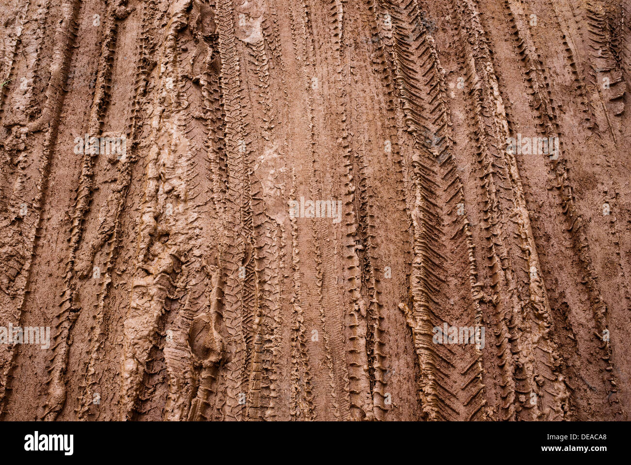 Wet mud texture hi-res stock photography and images - Alamy