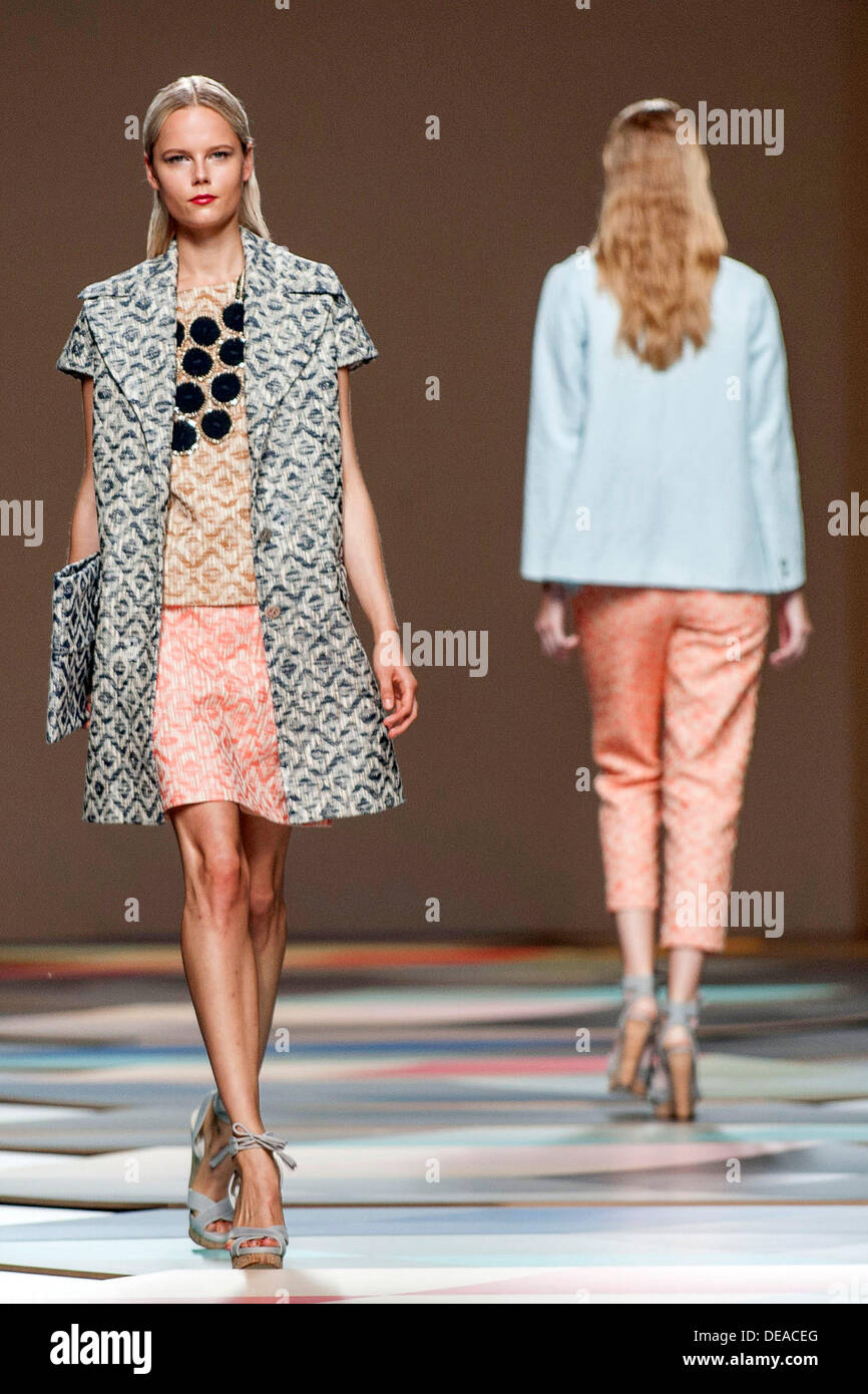 Madrid, Spain. 13th Sep, 2013. Models pose at the Duyos Fashion Show at ...