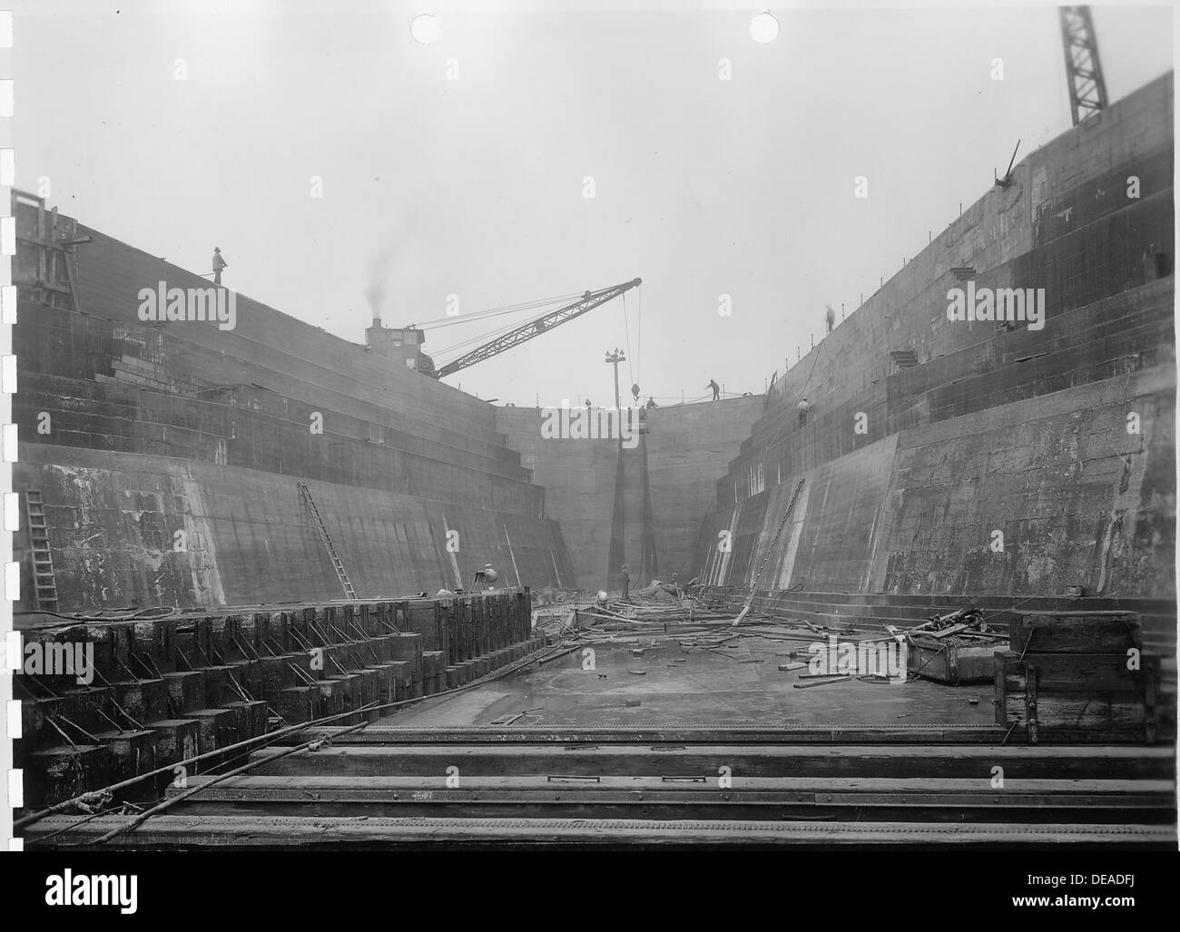 Dock extension hi-res stock photography and images - Alamy