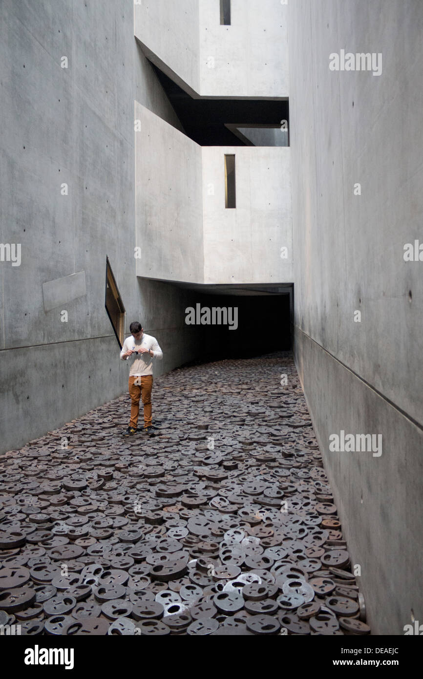 Memory void hi-res stock photography and images - Alamy