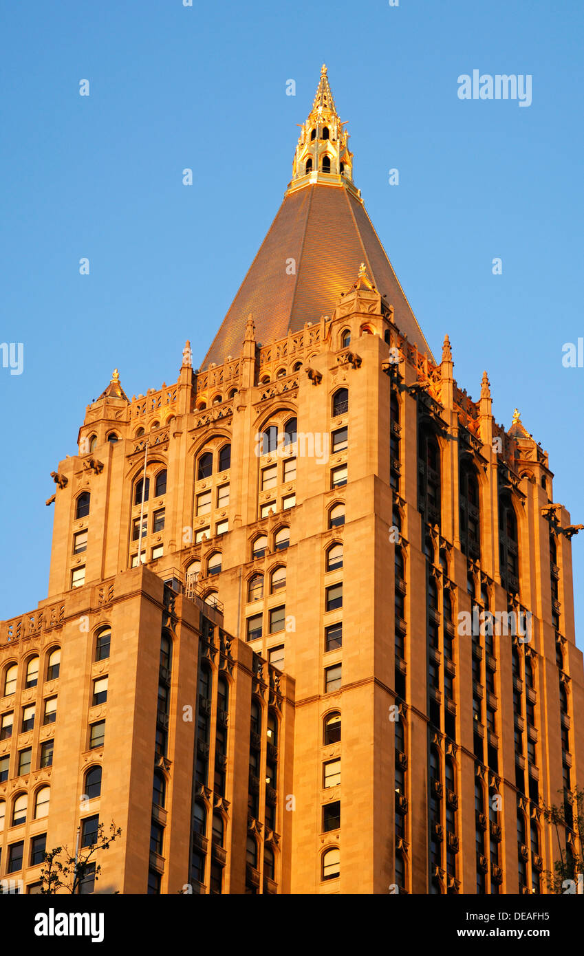 High rise architecture hi-res stock photography and images - Alamy