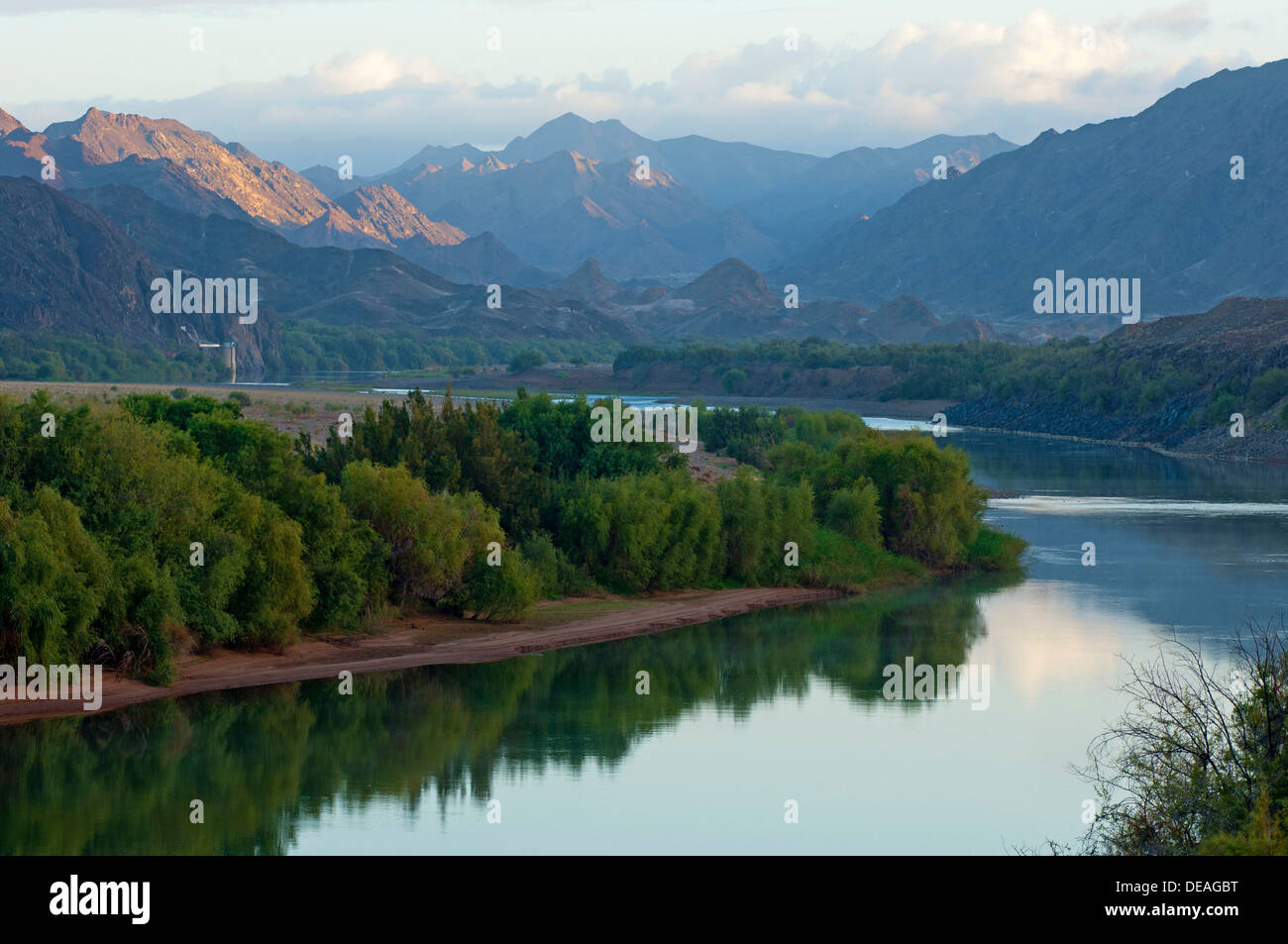 Early morning mood with the smooth Orange River, also known as Gariep ...