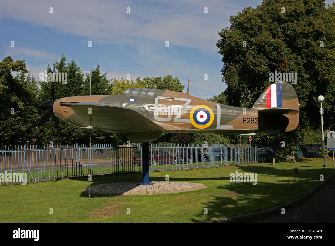 Gate guardian spitfire hi-res stock photography and images - Alamy