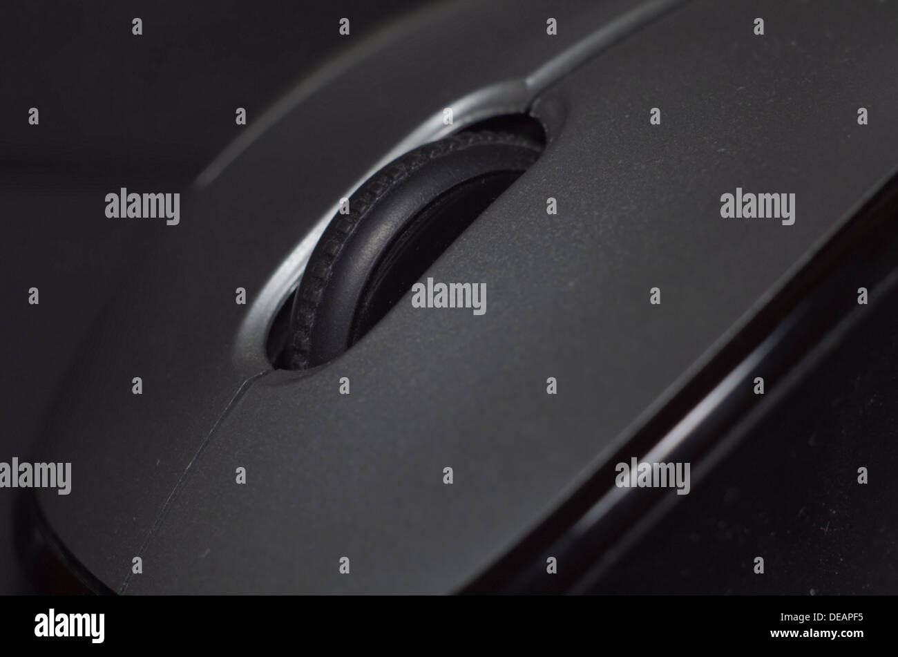 White mouse black background hi-res stock photography and images - Alamy