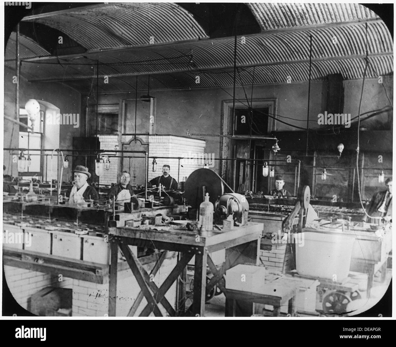 Electrolytic refining hi-res stock photography and images - Alamy