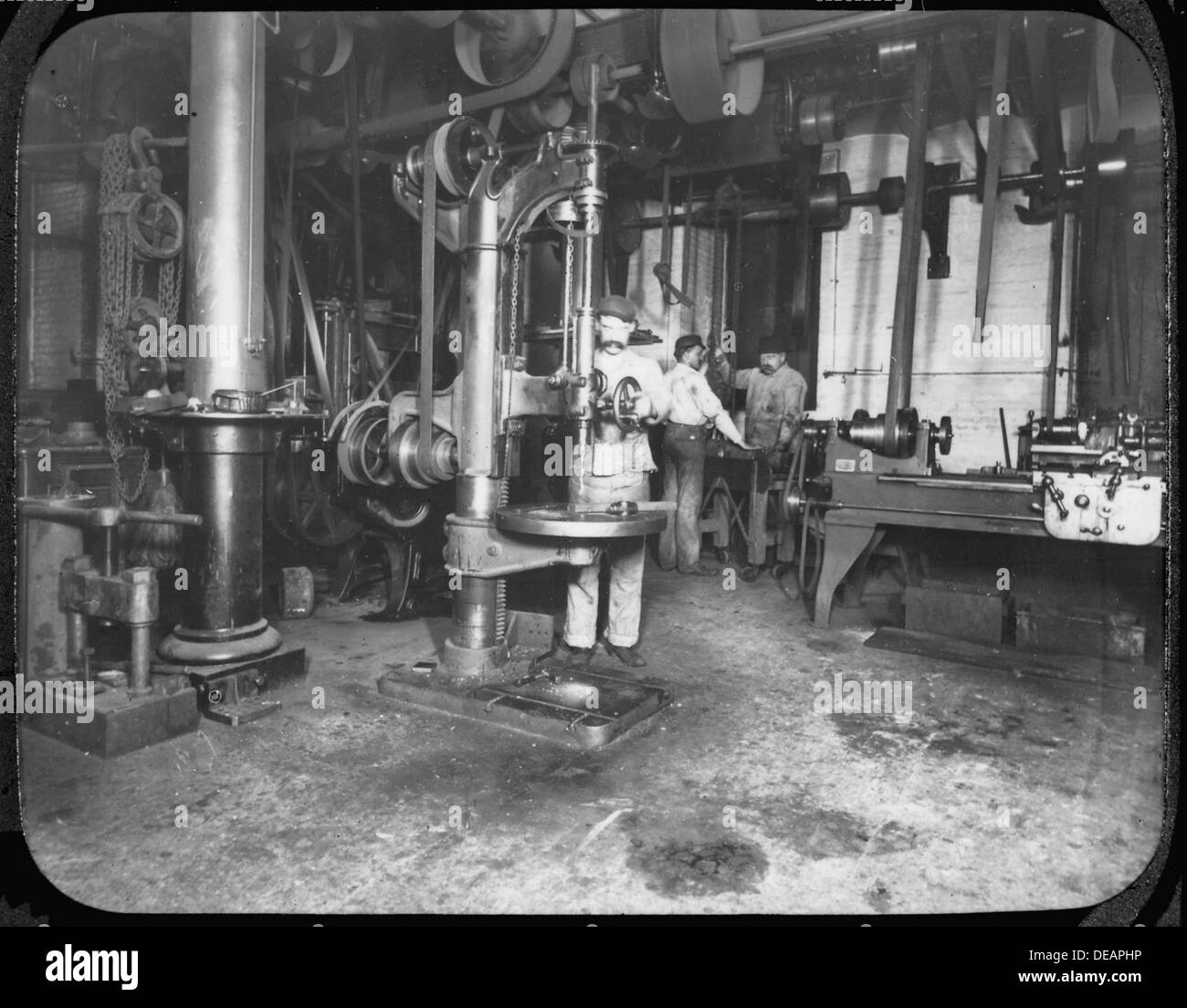 Minting machine hi-res stock photography and images - Alamy