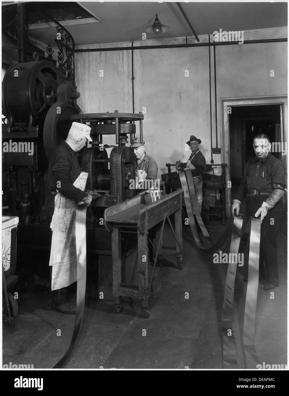 Silver metal bullion Black and White Stock Photos & Images - Alamy