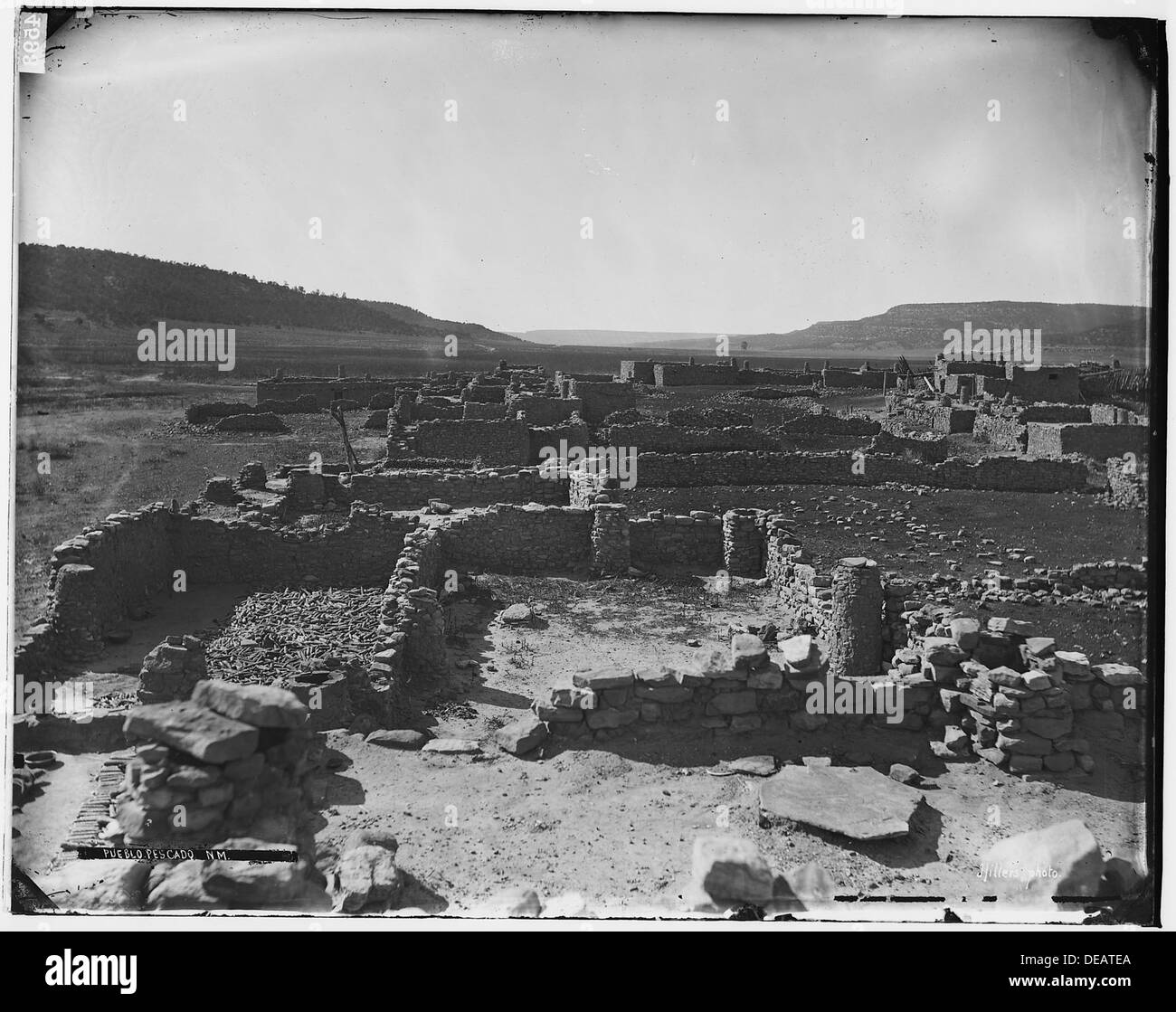 Pueblo pescado hi-res stock photography and images - Alamy