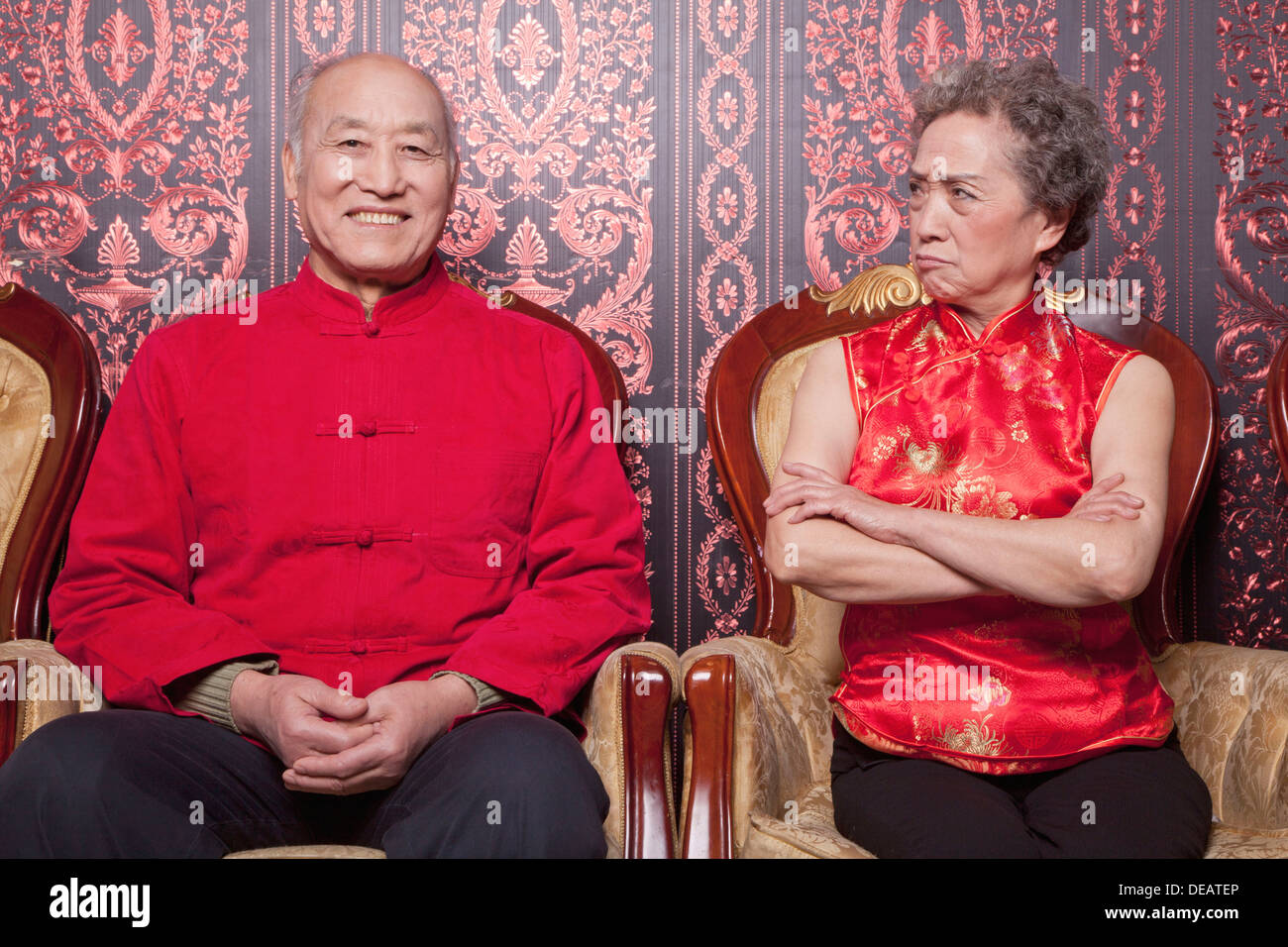 Chinese grandmother angry hi-res stock photography and images - Alamy