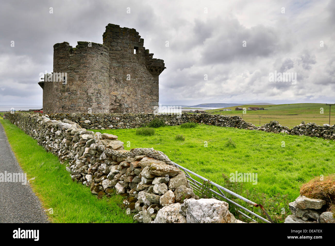 Muness castle hi-res stock photography and images - Alamy