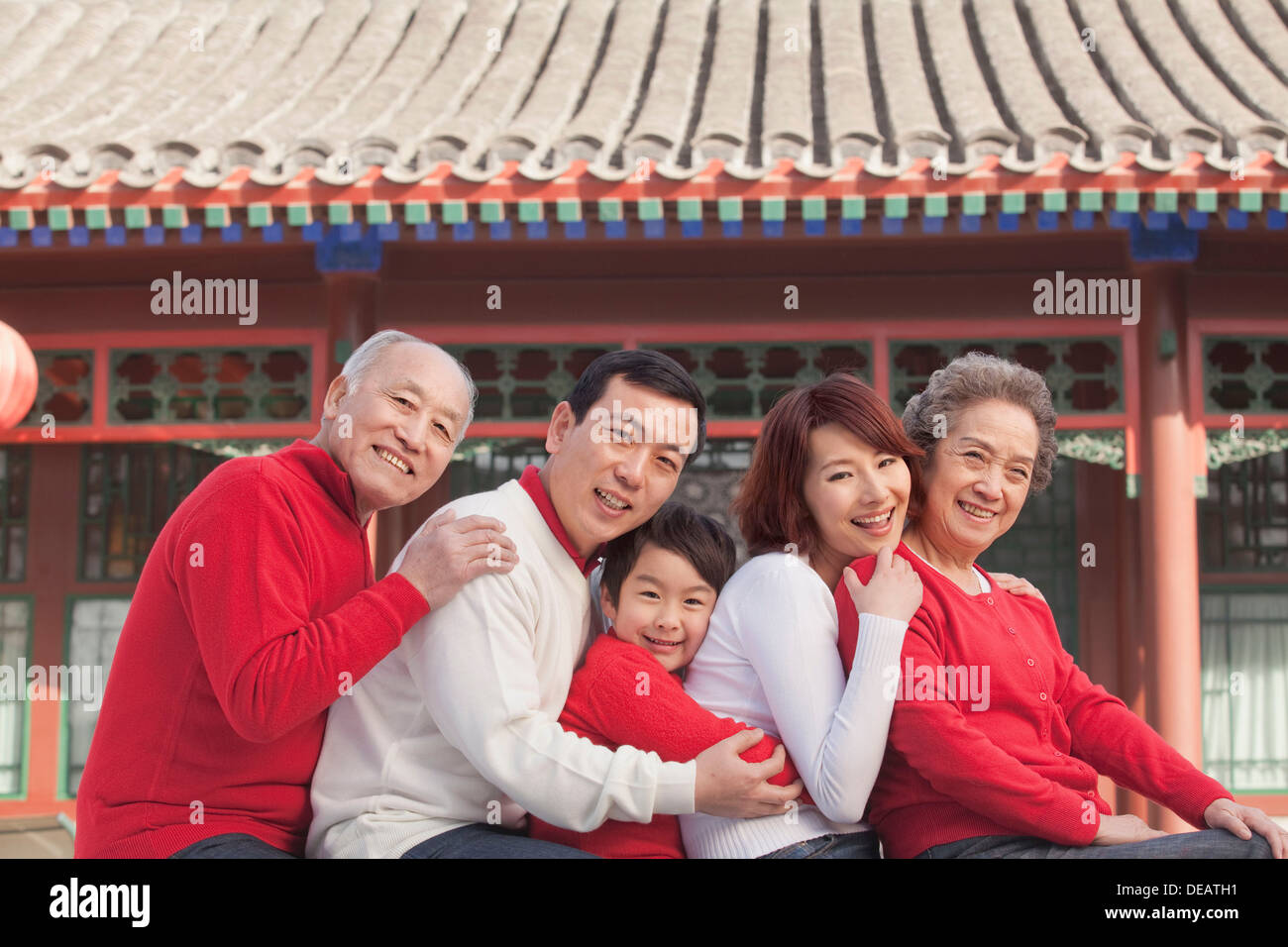 Multi-generation Family in Traditional Chinese Courtyard Stock Photo ...