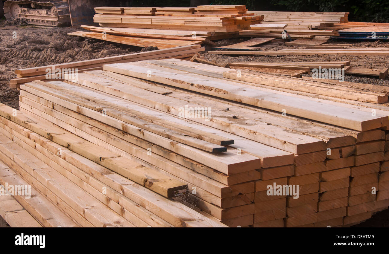 Pre-fab and cut lumber pile for easy set-up Stock Photo - Alamy