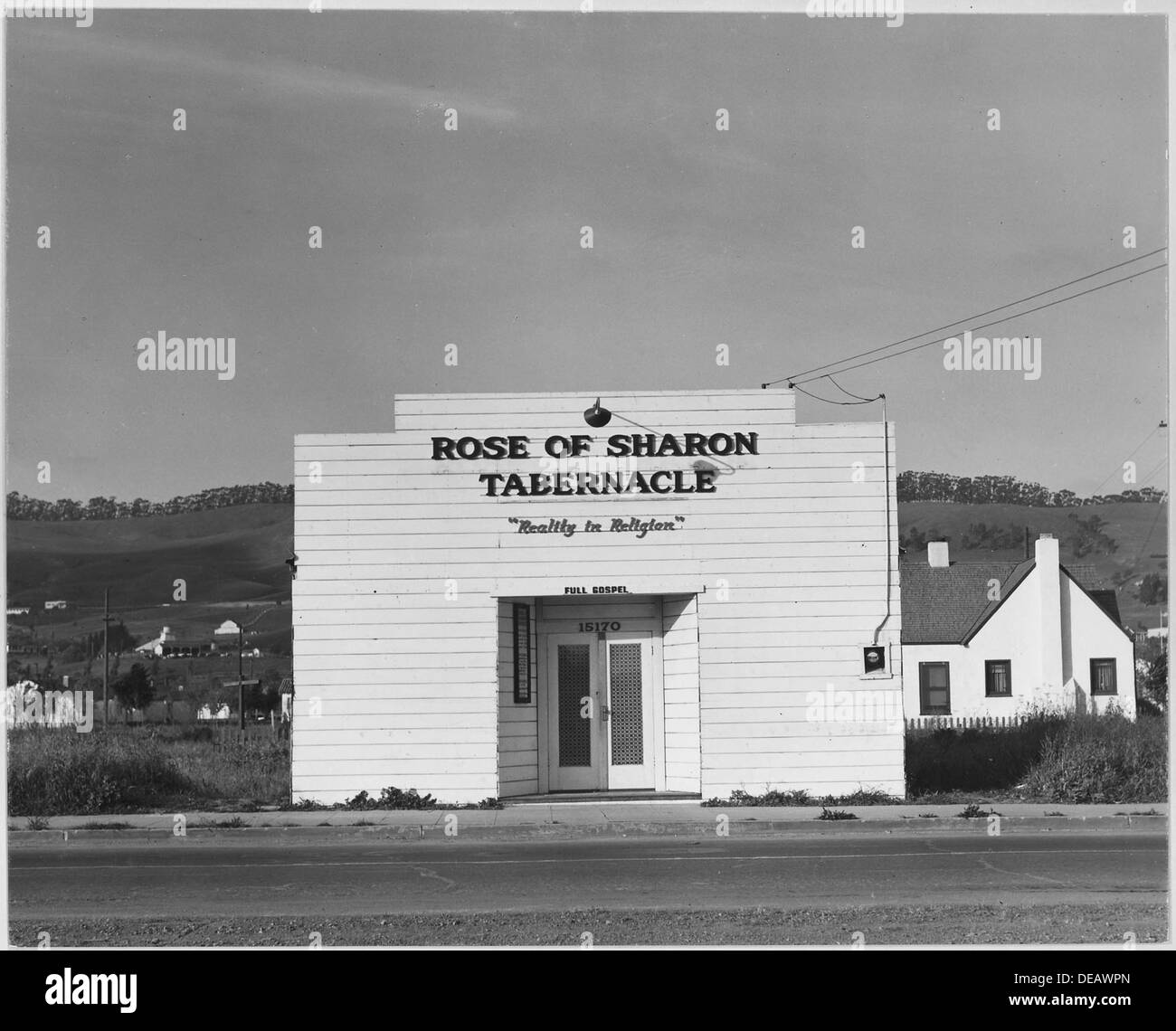 Alameda california architecture Black and White Stock Photos & Images ...