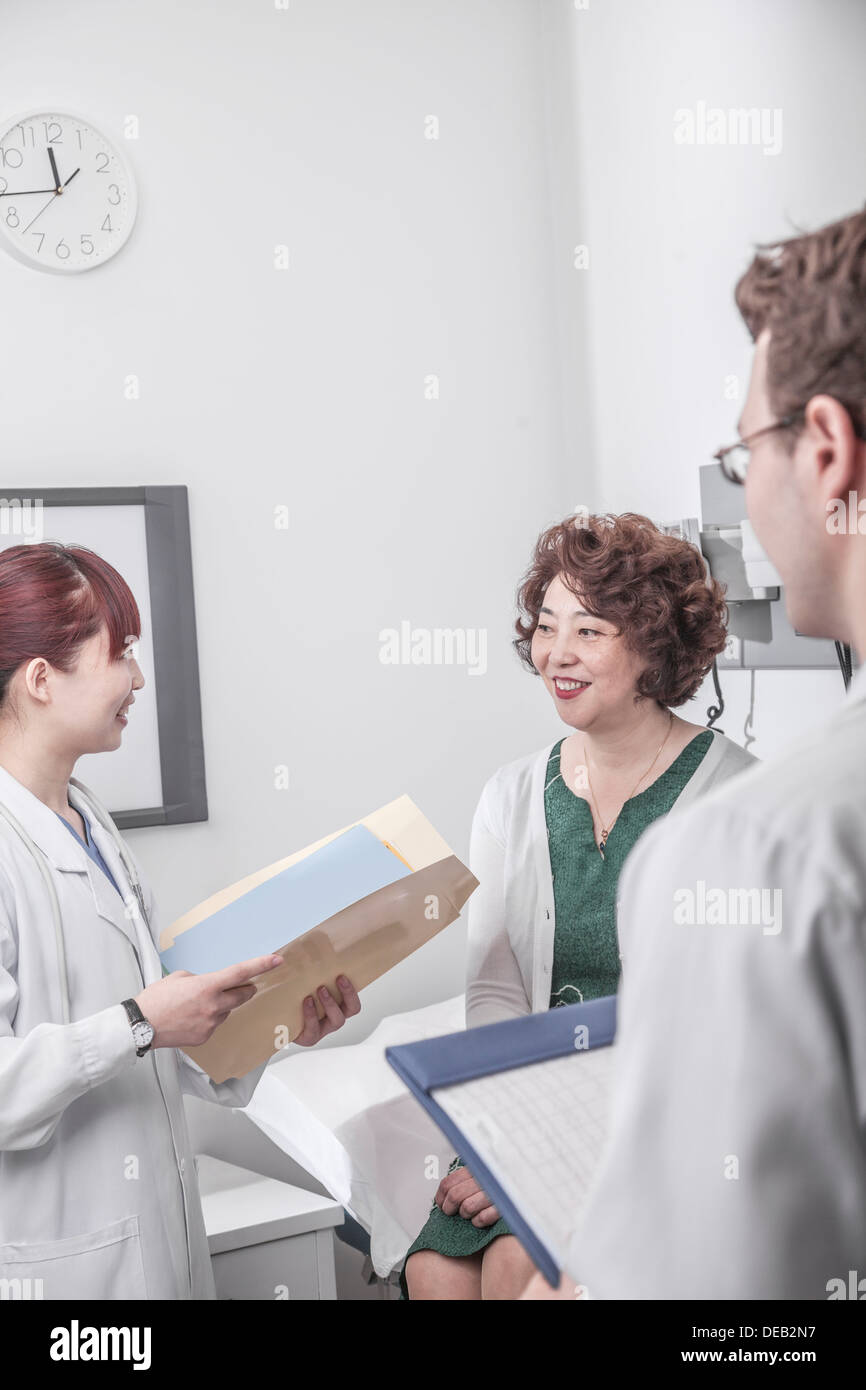 Medical charts hi-res stock photography and images - Alamy