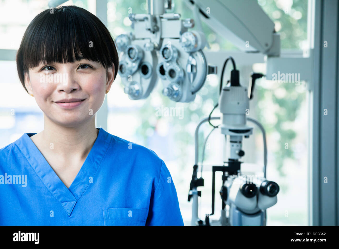 Eye test equipment hi-res stock photography and images - Alamy