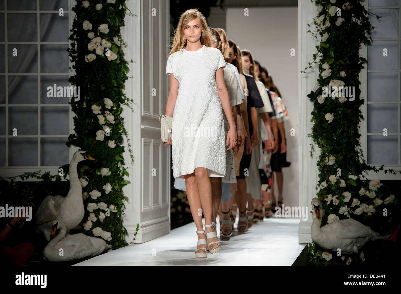 Cara Delevingne wears a design created by Mulberry during London ...