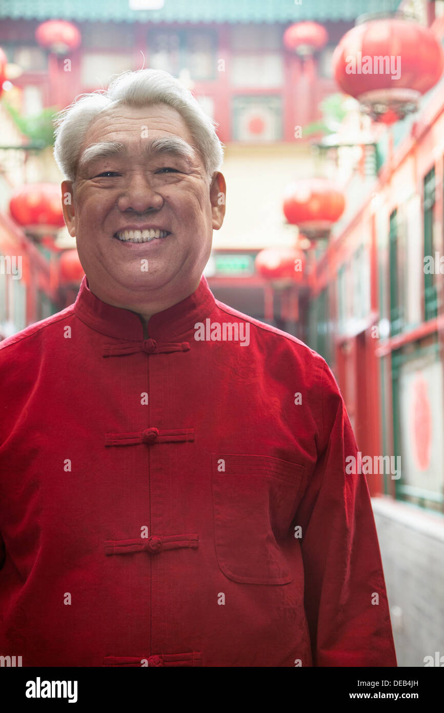 Portrait of senior man in Chinese traditional clothing Stock Photo - Alamy