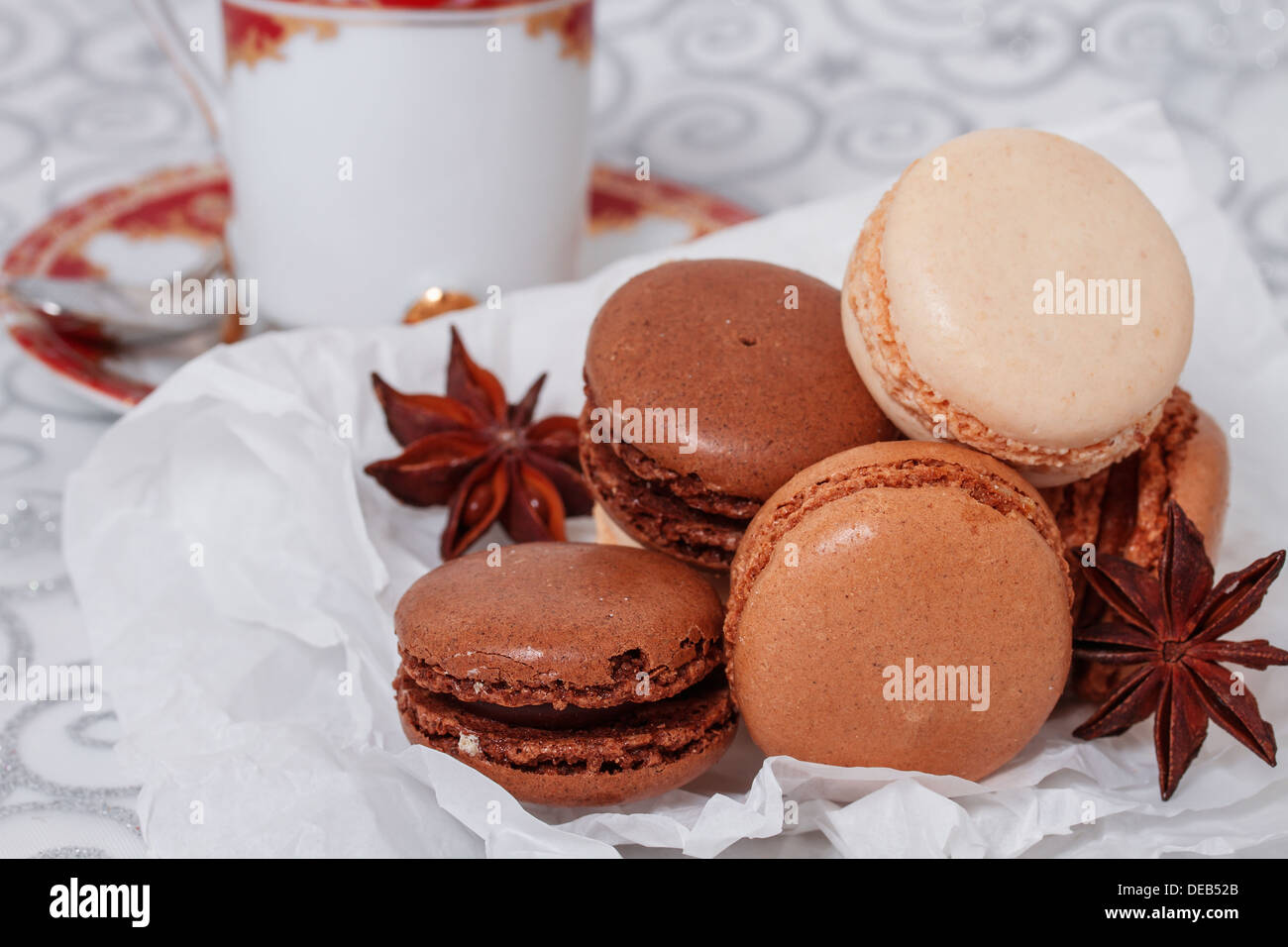Macaron cake hi-res stock photography and images - Alamy