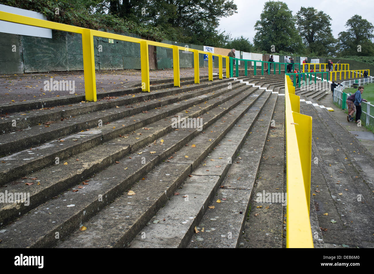 Empty football terracing hi-res stock photography and images - Alamy
