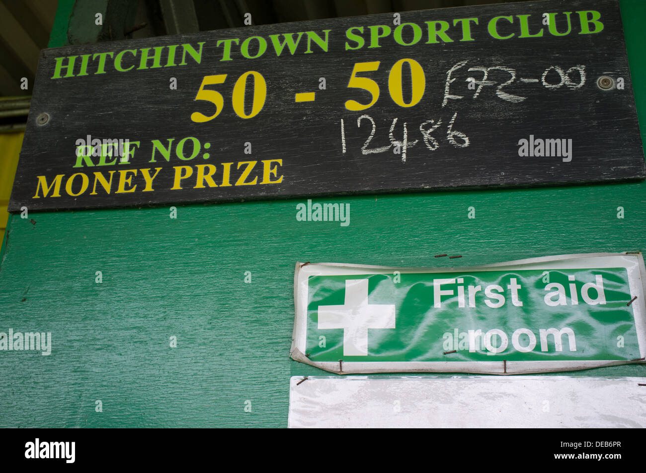 Flutter board hi-res stock photography and images - Alamy