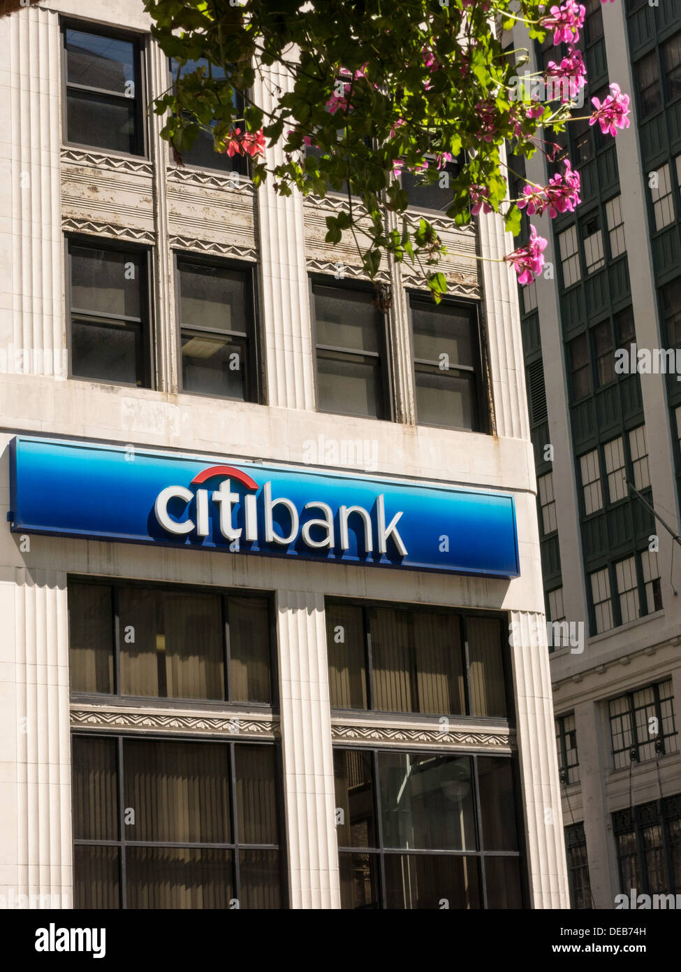 Citibank branch sign hi-res stock photography and images - Alamy