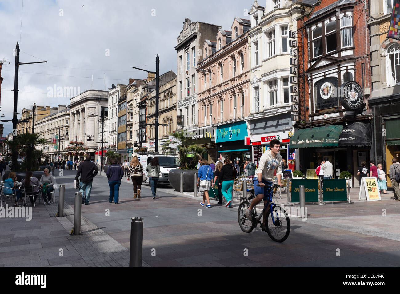 Pedestrianised City Center Stock Photos & Pedestrianised City Center ...
