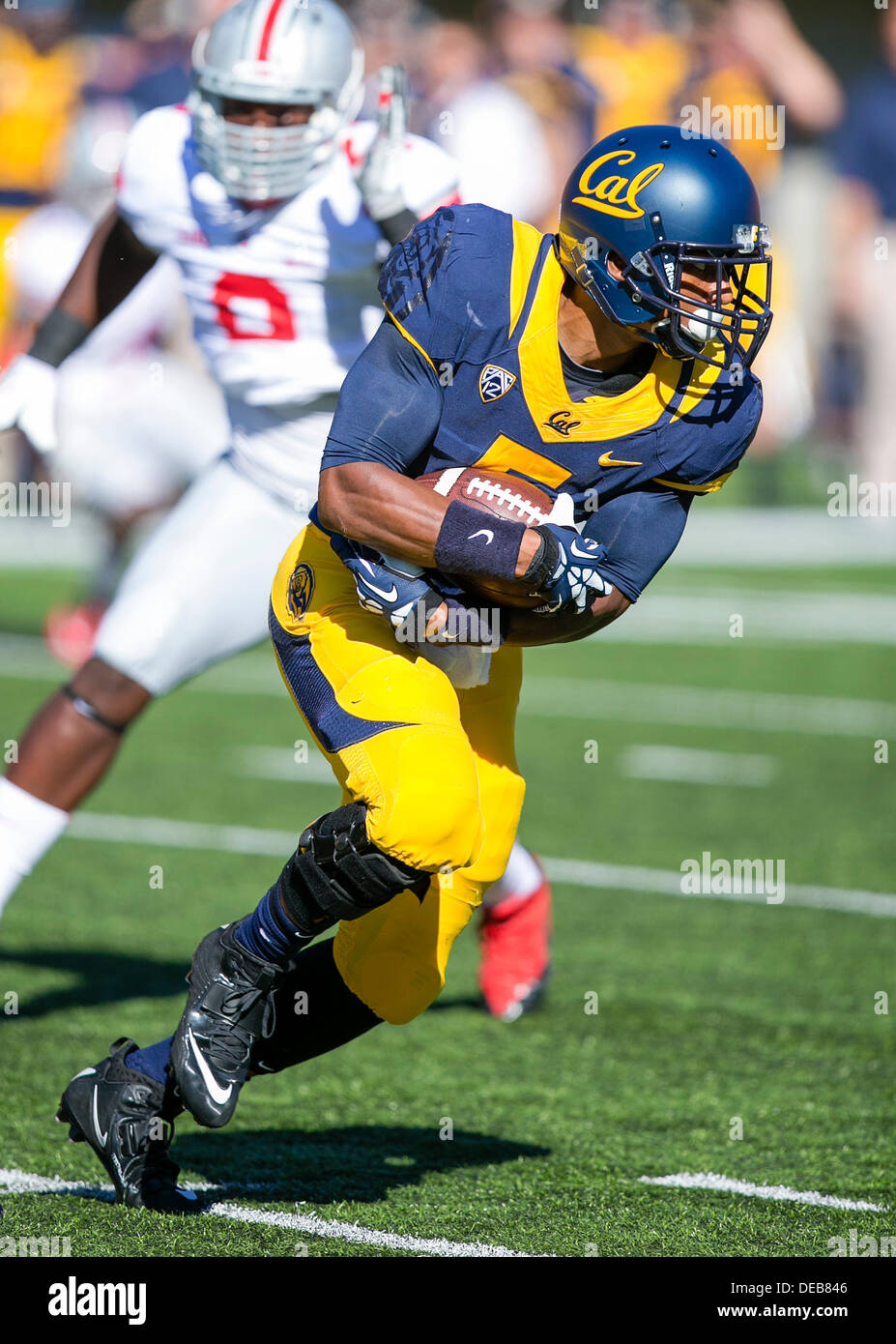 Berkeley, CA, USA. 14th Sept, 2013. California Golden Bears running ...