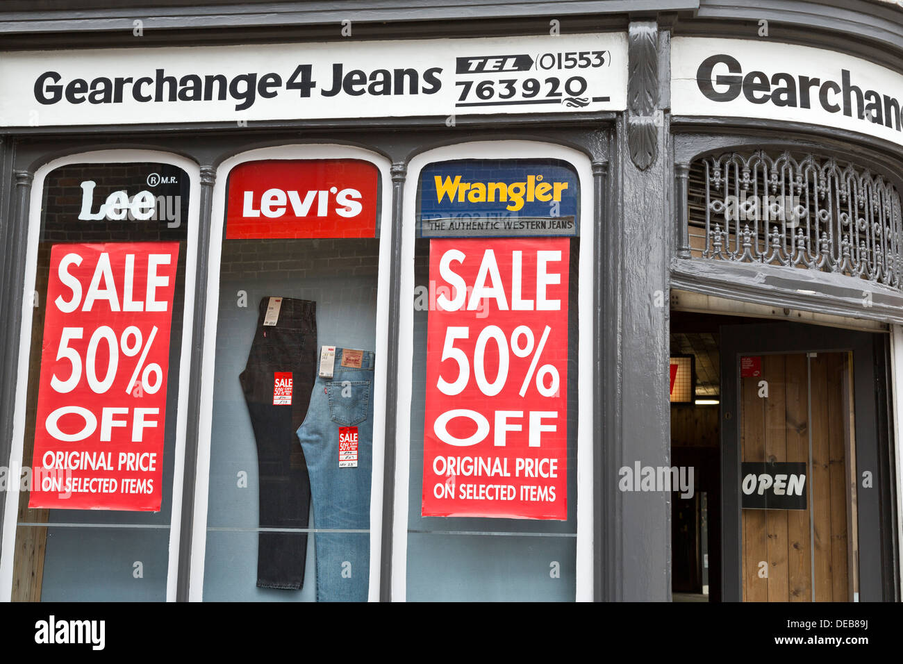 Wrangler jeans hi-res stock photography and images - Alamy