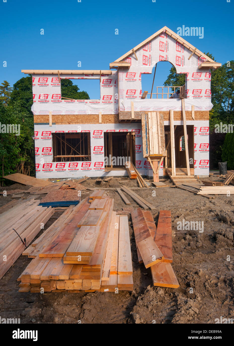SUBURBAN DETROIT HOUSING CONSTRUCTION- SUMMER 2013 Outer rough frame of ...